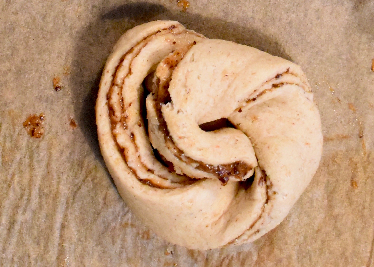 Twisted Cinnamon Rolls - crispy and soft - Cumin and Yin