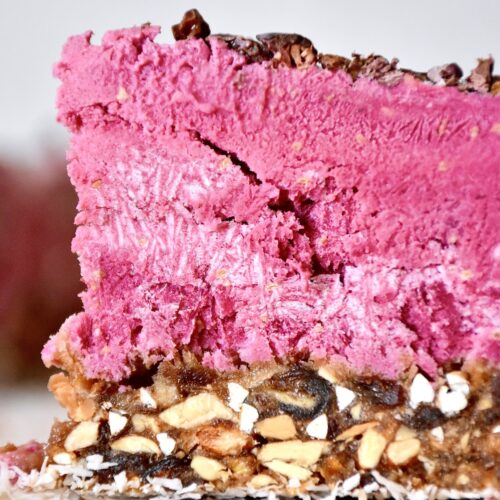 Vegan Strawberry Ice Cream Cake - Cumin and Yin